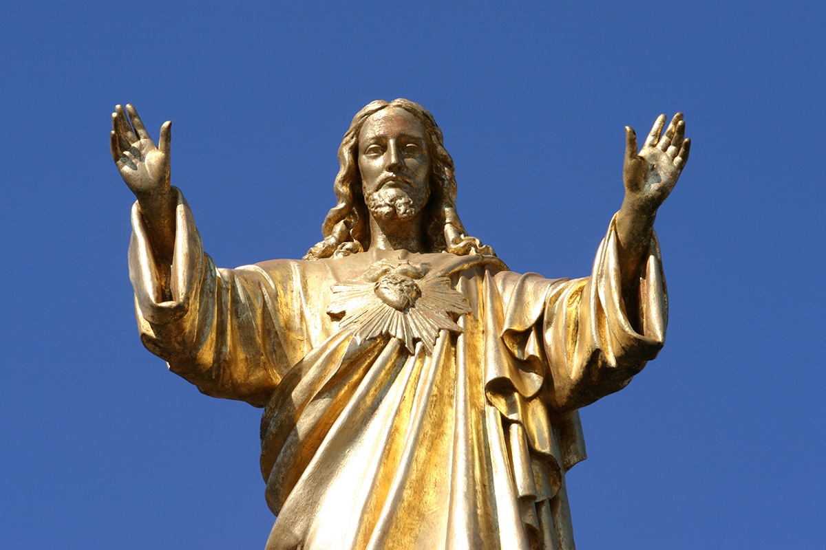 Du Sacré-Cœur au Christ-Roi - France Catholique